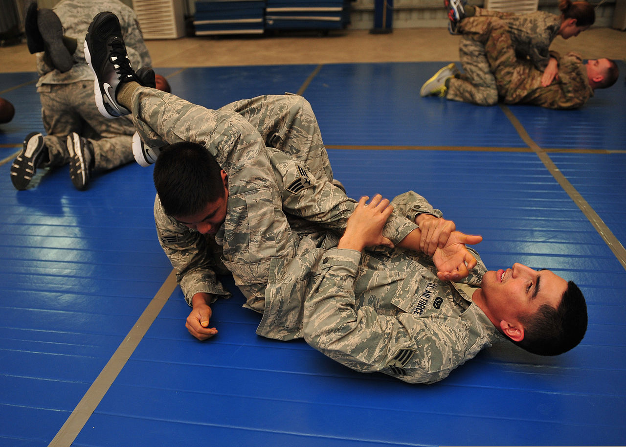 The Best Books to learn Krav Maga - BudoDragon