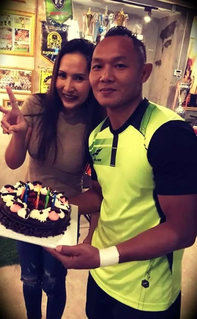 Rare photos of Saenchai with his family - BudoDragon